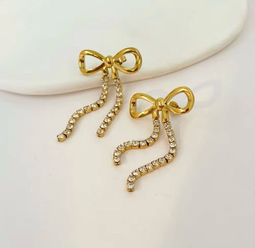 Twinkle Bow Drops – Minimalist Sparkle